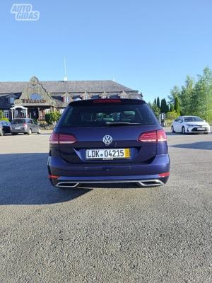 Blue Volkswagen Golf 2018 in Vilnius, with an engine capacity of 1.40 L and mileage of 202 thousand km for 12300 €, photo 6 on AUTOMOTO.COM.LV