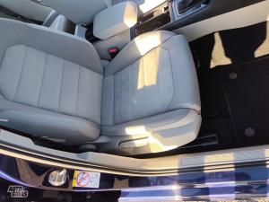 Blue Volkswagen Golf 2018 in Vilnius, with an engine capacity of 1.40 L and mileage of 202 thousand km for 12300 €, photo 21 on AUTOMOTO.COM.LV