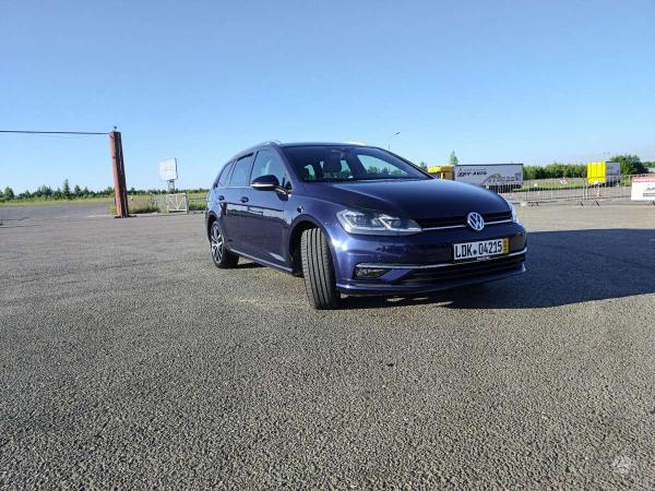 Blue Volkswagen Golf 2018 in Vilnius, with an engine capacity of 1.40 L and mileage of 203 thousand km for 12300 €, photo 1 on AUTOMOTO.COM.LV