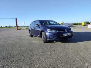 Blue Volkswagen Golf 2018 in Vilnius, with an engine capacity of 1.40 L and mileage of 203 thousand km for 12300 €, photo  on AUTOMOTO.COM.LV