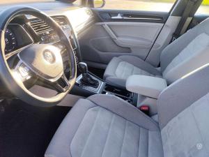 Blue Volkswagen Golf 2018 in Vilnius, with an engine capacity of 1.40 L and mileage of 203 thousand km for 12300 €, photo 14 on AUTOMOTO.COM.LV