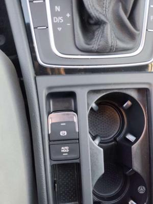 Blue Volkswagen Golf 2018 in Vilnius, with an engine capacity of 1.40 L and mileage of 203 thousand km for 12300 €, photo 22 on AUTOMOTO.COM.LV