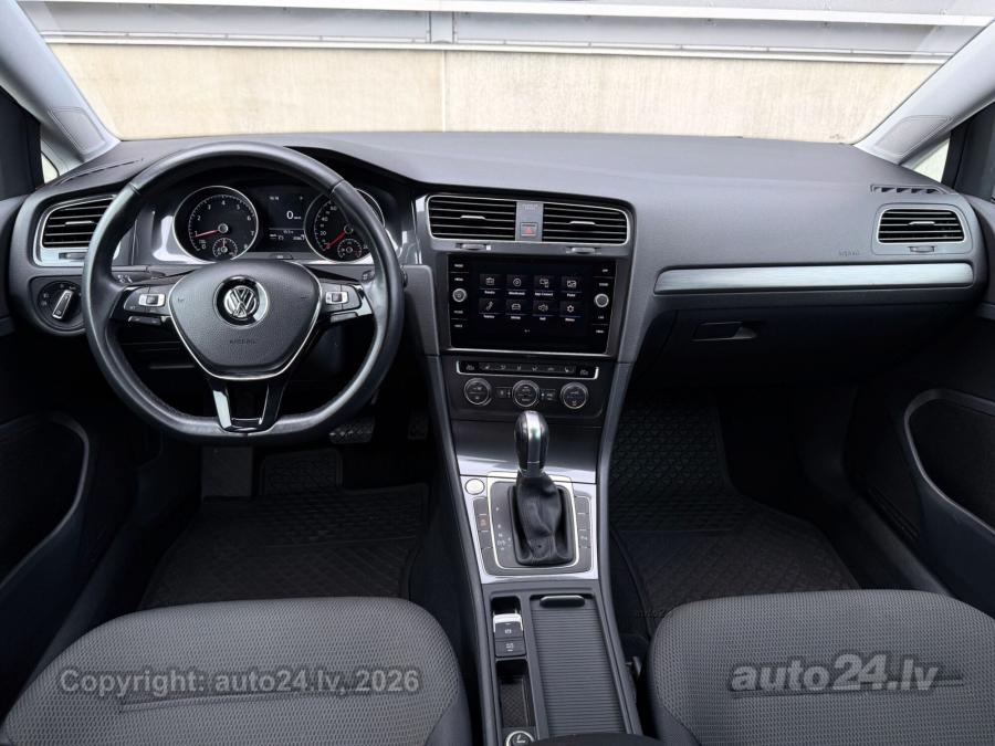 Blue Volkswagen Golf 2018 in Tallinn, with an engine capacity of 1.40 L and mileage of 82 thousand km for 13700 €, photo 18 on AUTOMOTO.COM.LV