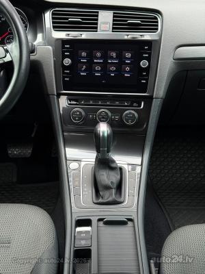 Blue Volkswagen Golf 2018 in Tallinn, with an engine capacity of 1.40 L and mileage of 82 thousand km for 13700 €, photo 21 on AUTOMOTO.COM.LV