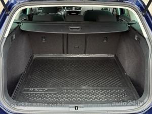 Blue Volkswagen Golf 2018 in Tallinn, with an engine capacity of 1.40 L and mileage of 82 thousand km for 13700 €, photo 22 on AUTOMOTO.COM.LV