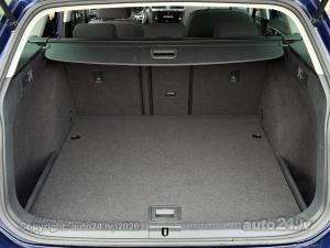 Blue Volkswagen Golf 2018 in Tallinn, with an engine capacity of 1.40 L and mileage of 82 thousand km for 13700 €, photo 23 on AUTOMOTO.COM.LV