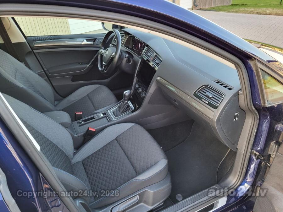 Blue Volkswagen Golf 2018 in Tartu, with an engine capacity of 1.60 L and mileage of 161 thousand km for 15500 €, photo 13 on AUTOMOTO.COM.LV