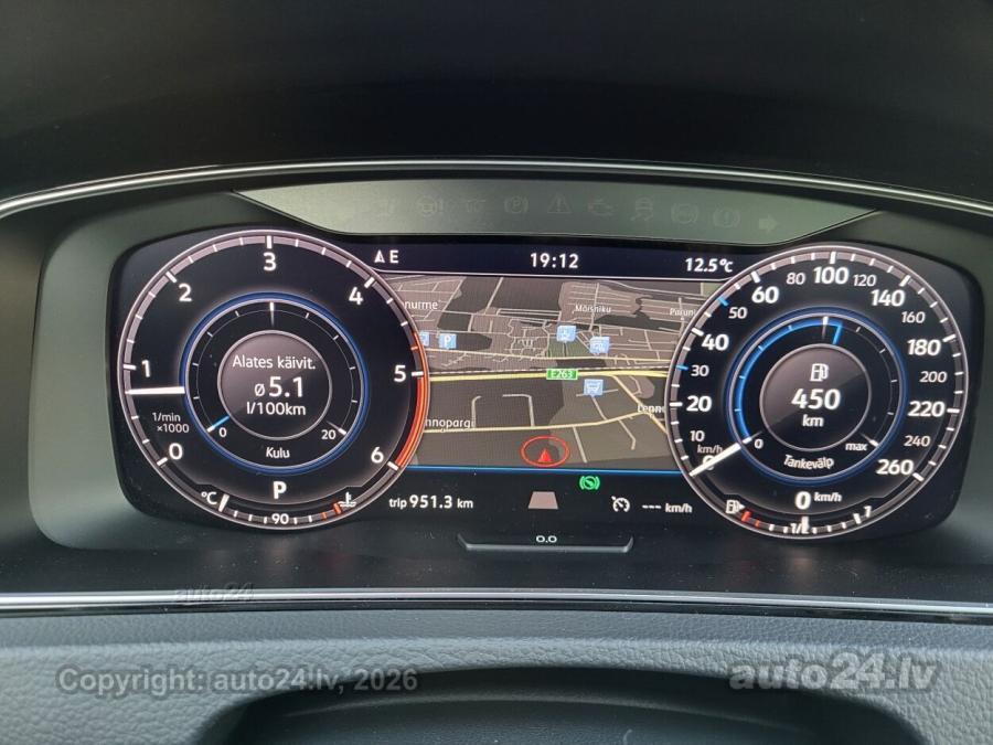 Blue Volkswagen Golf 2018 in Tartu, with an engine capacity of 1.60 L and mileage of 161 thousand km for 15500 €, photo 16 on AUTOMOTO.COM.LV