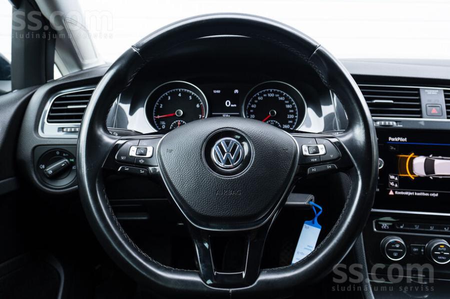 Zils Volkswagen Golf 2019 Rīga, ar dzinēja tilpumu 1.50 L un nobraukumu 99 tūkst. km par 12950 €, foto 17 vietnē AUTOMOTO.COM.LV