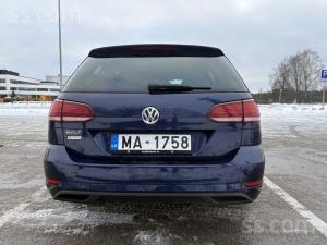 Blue Volkswagen Golf 2019 in Riga, with an engine capacity of 1.60 L and mileage of 163 thousand km for 10500 €, photo 6 on AUTOMOTO.COM.LV