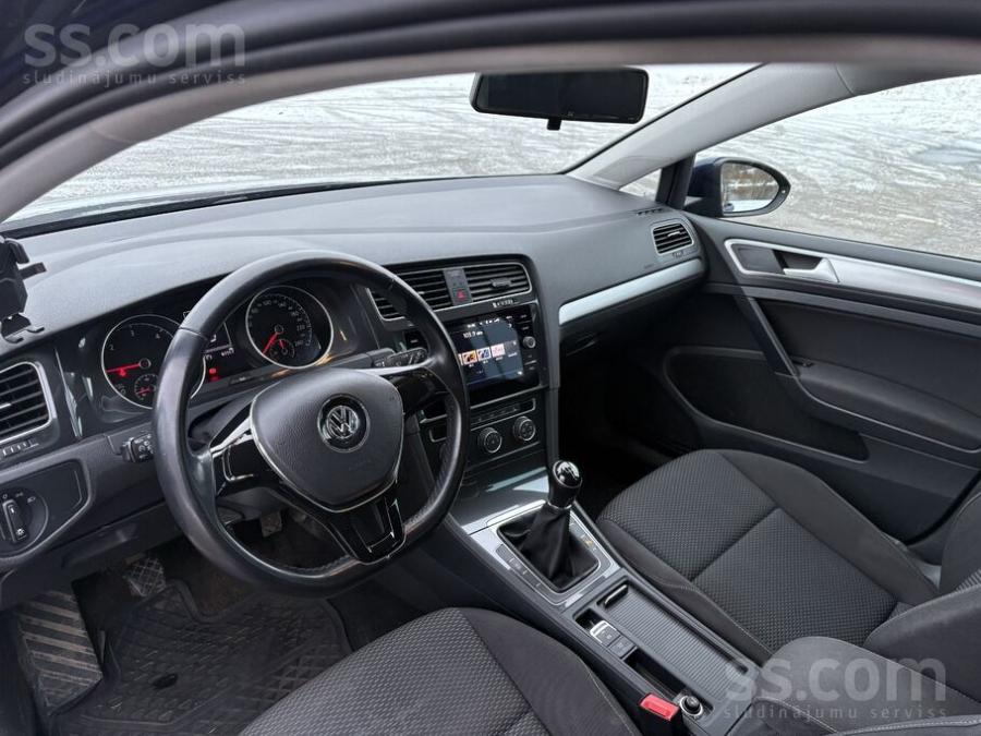 Blue Volkswagen Golf 2019 in Riga, with an engine capacity of 1.60 L and mileage of 163 thousand km for 10500 €, photo 9 on AUTOMOTO.COM.LV
