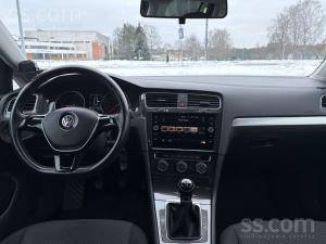 Blue Volkswagen Golf 2019 in Riga, with an engine capacity of 1.60 L and mileage of 163 thousand km for 10500 €, photo 10 on AUTOMOTO.COM.LV