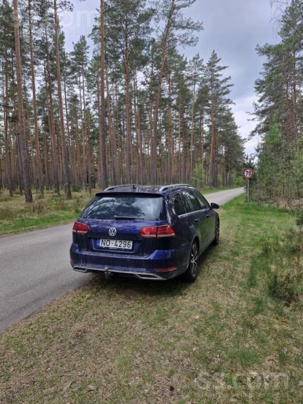 Blue Volkswagen Golf 2019 in Riga, with an engine capacity of 2.00 L and mileage of 187 thousand km for 12000 €, photo 3 on AUTOMOTO.COM.LV