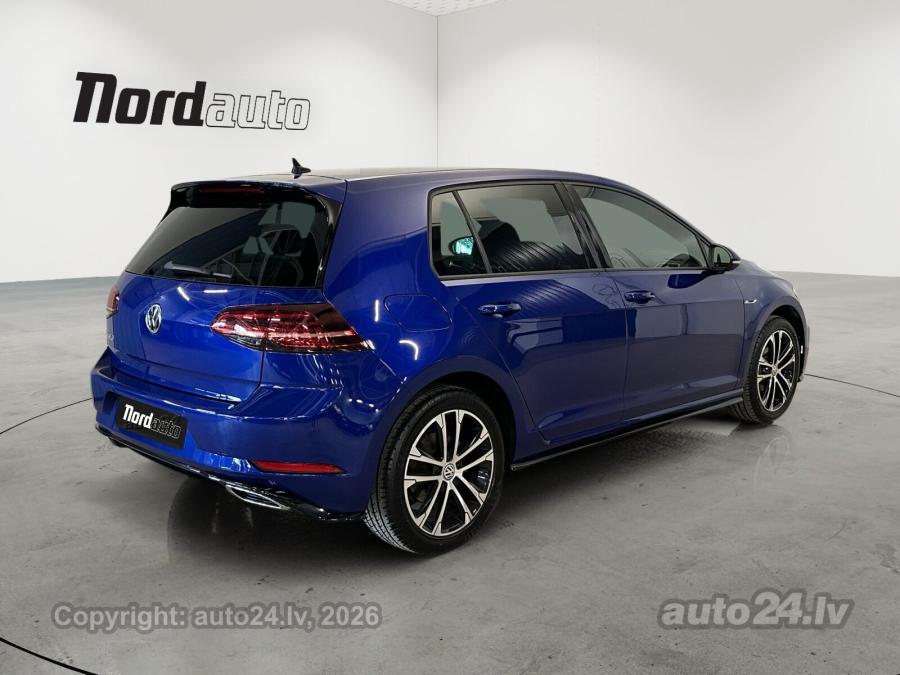 Blue Volkswagen Golf 2019 in Tallinn, with an engine capacity of 1.50 L and mileage of 39 thousand km for 18400 €, photo 6 on AUTOMOTO.COM.LV