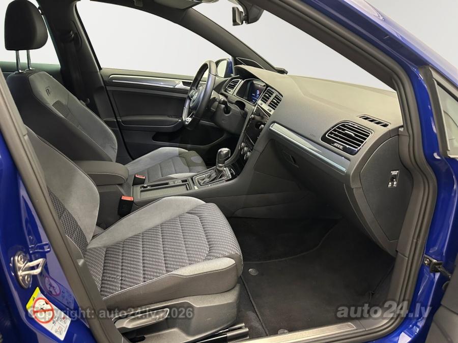 Blue Volkswagen Golf 2019 in Tallinn, with an engine capacity of 1.50 L and mileage of 39 thousand km for 18400 €, photo 18 on AUTOMOTO.COM.LV