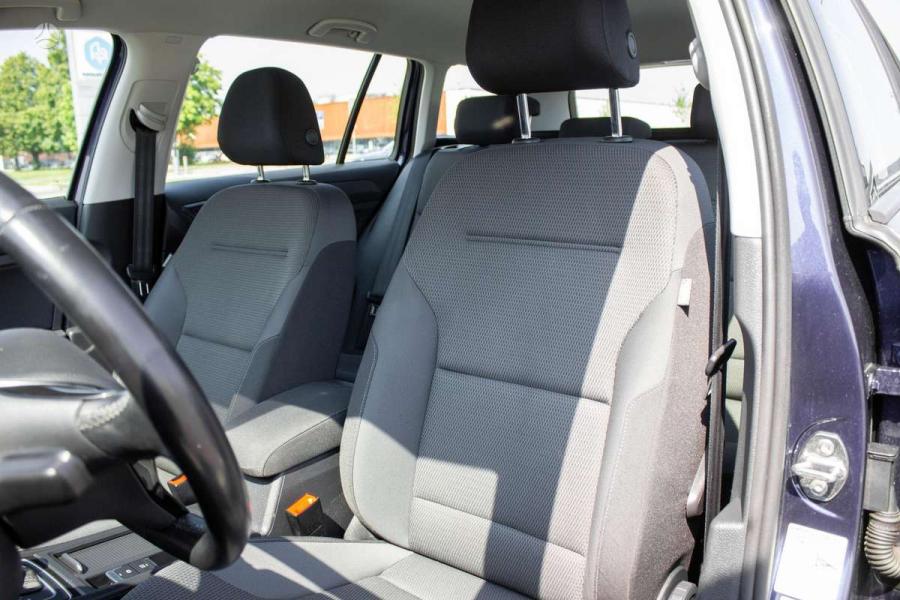 Zils Volkswagen Golf 2020 Kauņa, ar dzinēja tilpumu 1.50 L un nobraukumu 193 tūkst. km par 10700 €, foto 12 vietnē AUTOMOTO.COM.LV