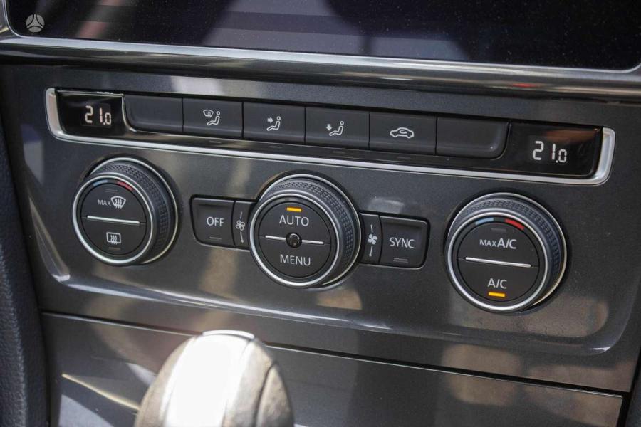 Zils Volkswagen Golf 2020 Kauņa, ar dzinēja tilpumu 1.50 L un nobraukumu 193 tūkst. km par 10700 €, foto 18 vietnē AUTOMOTO.COM.LV