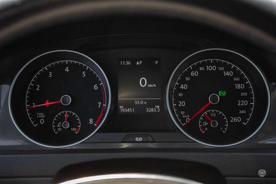 Zils Volkswagen Golf 2020 Kauņa, ar dzinēja tilpumu 1.50 L un nobraukumu 193 tūkst. km par 10700 €, foto 24 vietnē AUTOMOTO.COM.LV