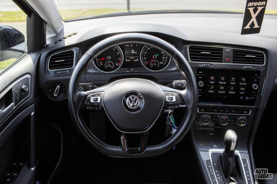 Blue Volkswagen Golf 2020 in Kaunas, with an engine capacity of 1.50 L and mileage of 193 thousand km for 10700 €, photo 11 on AUTOMOTO.COM.LV