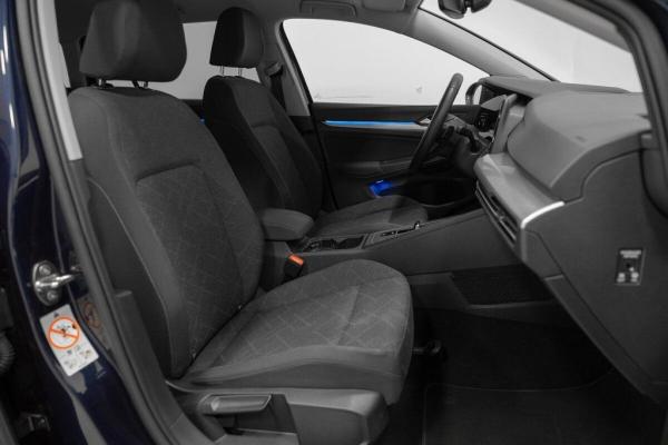 Blue Volkswagen Golf 2021 in Vilnius, with an engine capacity of 2.00 L and mileage of 134 thousand km for 15900 €, photo 10 on AUTOMOTO.COM.LV
