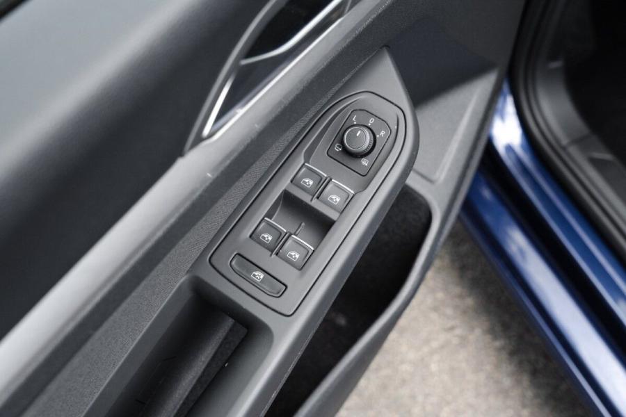 Zils Volkswagen Golf 2022 Rīga, ar dzinēja tilpumu 2.00 L un nobraukumu 137 tūkst. km par 14950 €, foto 12 vietnē AUTOMOTO.COM.LV