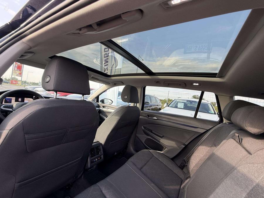 Blue Volkswagen Golf 2022 in Vilnius, with an engine capacity of 1.97 L and mileage of 206 thousand km for 13999 €, photo 3 on AUTOMOTO.COM.LV
