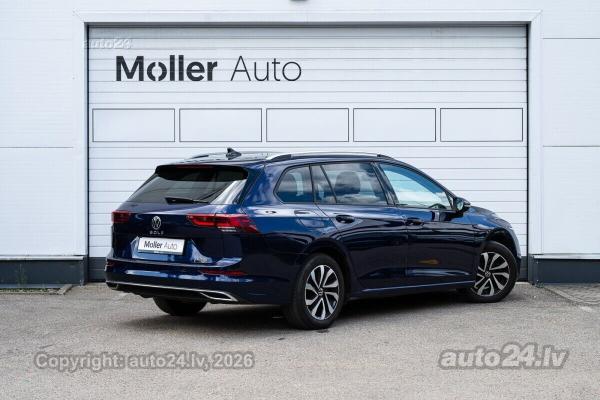 Blue Volkswagen Golf 2023 in Riga, with an engine capacity of 1.50 L and mileage of 129 thousand km for 18958 €, photo 3 on AUTOMOTO.COM.LV