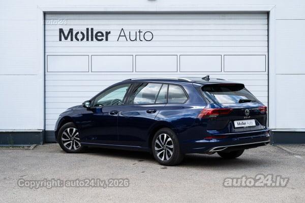 Blue Volkswagen Golf 2023 in Riga, with an engine capacity of 1.50 L and mileage of 129 thousand km for 18958 €, photo 4 on AUTOMOTO.COM.LV