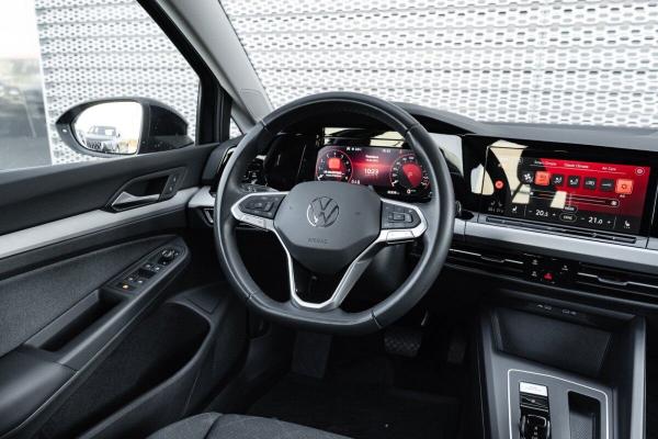Zils Volkswagen Golf 2024 Mārupe, ar dzinēja tilpumu 1.50 L un nobraukumu 53 tūkst. km par 24900 €, foto 6 vietnē AUTOMOTO.COM.LV