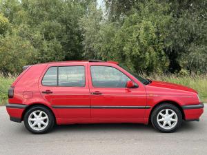 Brūns Volkswagen Golf 1994 Šauļi, ar dzinēja tilpumu 1.78 L un nobraukumu 153 tūkst. km par 3200 €, foto 8 vietnē AUTOMOTO.COM.LV