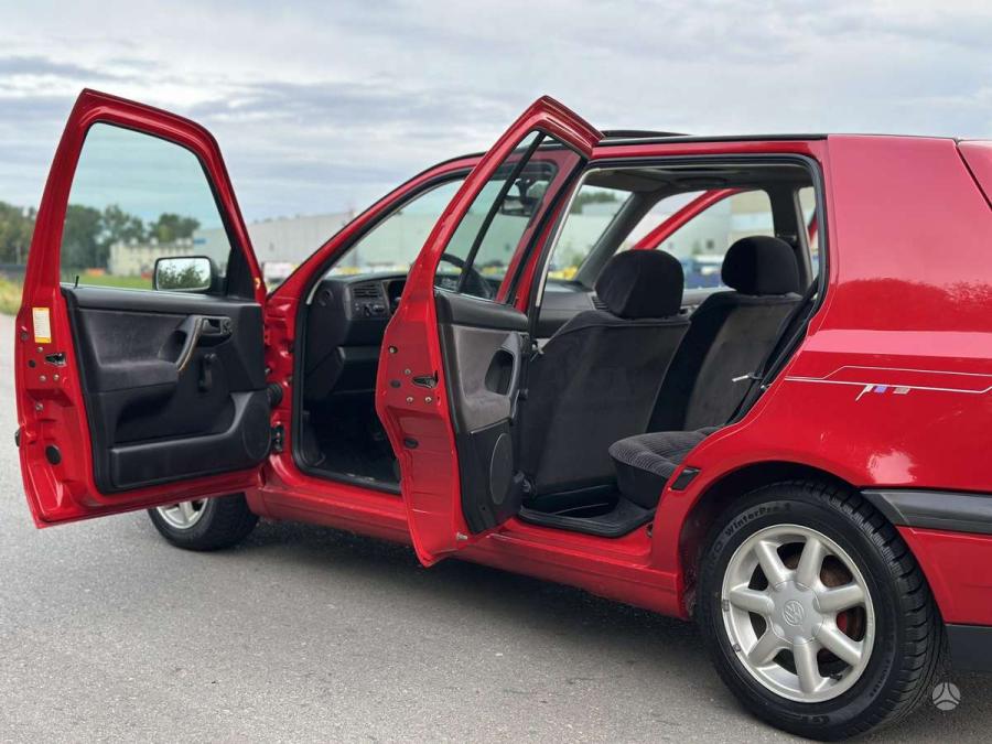 Brūns Volkswagen Golf 1994 Šauļi, ar dzinēja tilpumu 1.78 L un nobraukumu 153 tūkst. km par 3200 €, foto 12 vietnē AUTOMOTO.COM.LV
