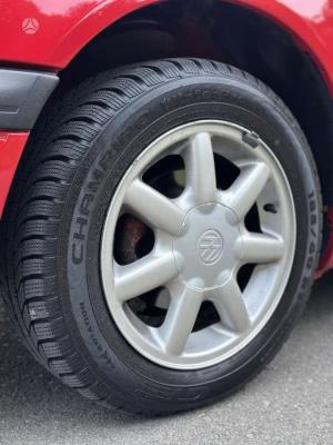 Brūns Volkswagen Golf 1994 Šauļi, ar dzinēja tilpumu 1.78 L un nobraukumu 153 tūkst. km par 3200 €, foto 24 vietnē AUTOMOTO.COM.LV