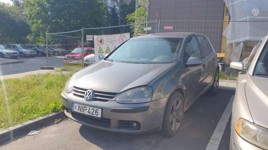 Brown Volkswagen Golf 2004 in Vilnius, with an engine capacity of 1.97 L and mileage of 430 thousand km for 1250 €, photo 7 on AUTOMOTO.COM.LV