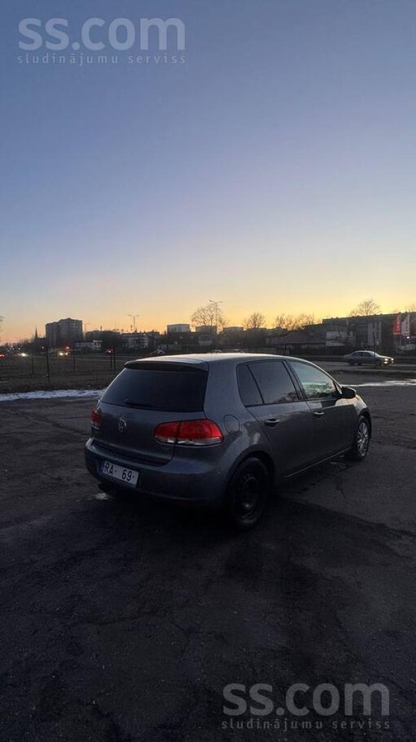 Brūns Volkswagen Golf 2011 Rīga, ar dzinēja tilpumu 1.40 L un nobraukumu 245 tūkst. km par 2500 €, foto 5 vietnē AUTOMOTO.COM.LV