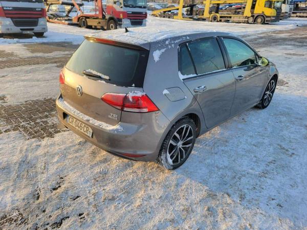 Brūns Volkswagen Golf 2013 Tauragė, ar dzinēja tilpumu 1.20 L un nobraukumu 240 tūkst. km par 5400 €, foto 6 vietnē AUTOMOTO.COM.LV