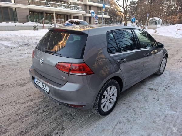 Brown Volkswagen Golf 2013 in Vilnius, with an engine capacity of 1.40 L and mileage of 185 thousand km for 6300 €, photo 5 on AUTOMOTO.COM.LV