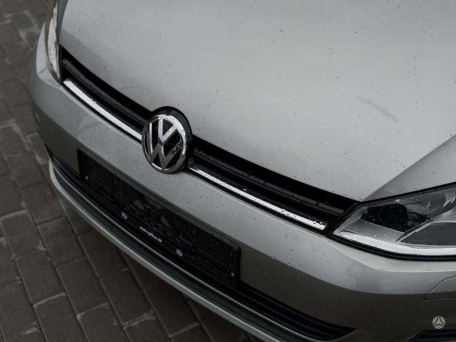 Brown Volkswagen Golf 2013 in Rokiskis, with an engine capacity of 1.40 L and mileage of 260 thousand km for 5150 €, photo 17 on AUTOMOTO.COM.LV