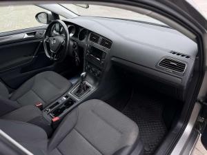 Brown Volkswagen Golf 2013 in Rokiskis, with an engine capacity of 1.40 L and mileage of 260 thousand km for 5150 €, photo 19 on AUTOMOTO.COM.LV