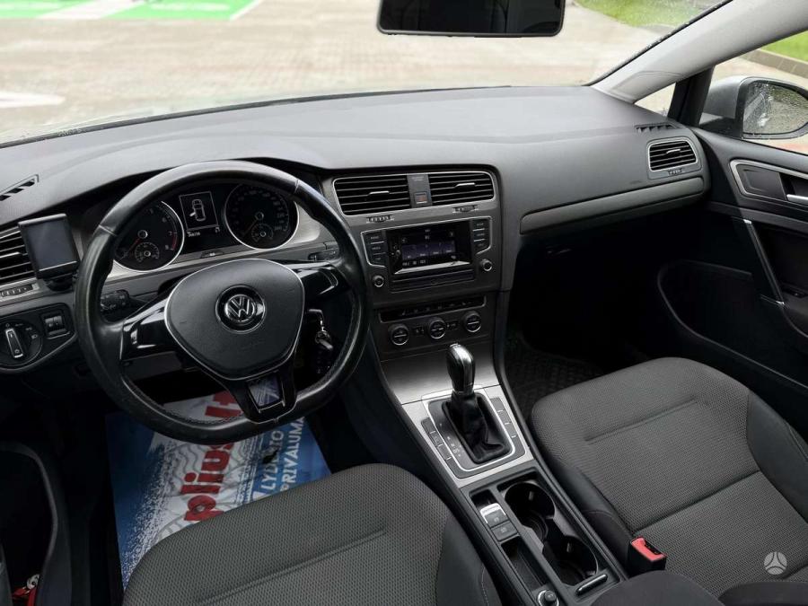 Brown Volkswagen Golf 2013 in Rokiskis, with an engine capacity of 1.40 L and mileage of 260 thousand km for 5150 €, photo 21 on AUTOMOTO.COM.LV