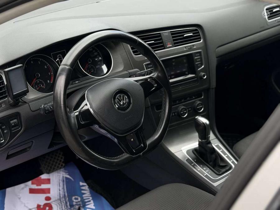 Brown Volkswagen Golf 2013 in Rokiskis, with an engine capacity of 1.40 L and mileage of 260 thousand km for 5150 €, photo 22 on AUTOMOTO.COM.LV