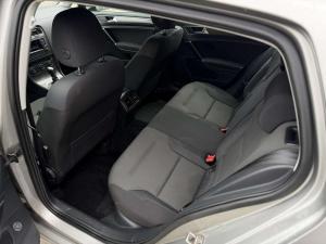 Brown Volkswagen Golf 2013 in Rokiskis, with an engine capacity of 1.40 L and mileage of 260 thousand km for 5150 €, photo 25 on AUTOMOTO.COM.LV