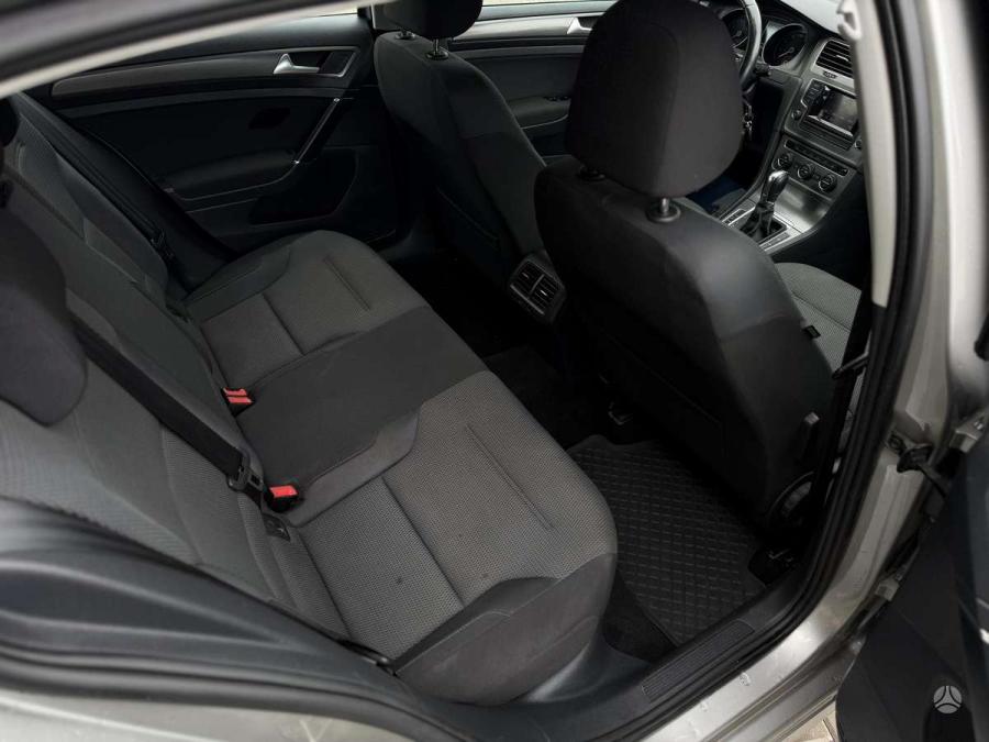 Brown Volkswagen Golf 2013 in Rokiskis, with an engine capacity of 1.40 L and mileage of 260 thousand km for 5150 €, photo 26 on AUTOMOTO.COM.LV