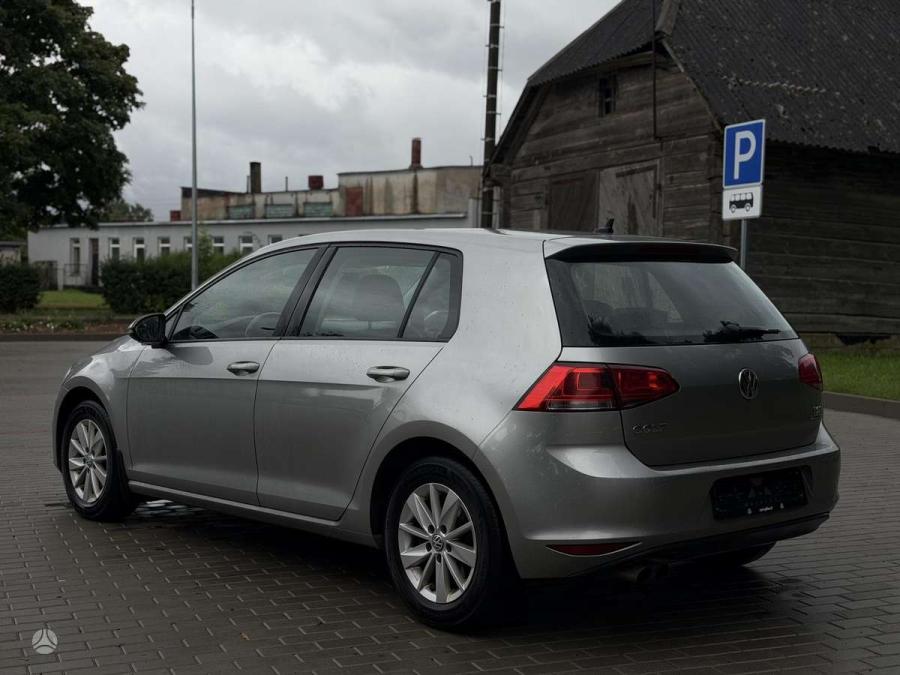 Brown Volkswagen Golf 2013 in Rokiskis, with an engine capacity of 1.40 L and mileage of 260 thousand km for 4650 €, photo 8 on AUTOMOTO.COM.LV