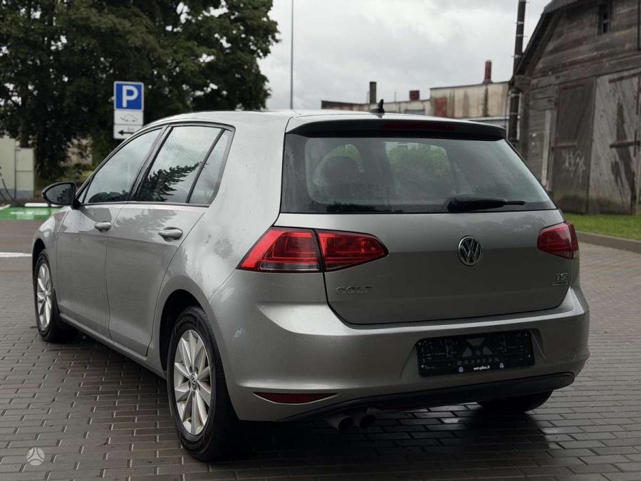 Brown Volkswagen Golf 2013 in Rokiskis, with an engine capacity of 1.40 L and mileage of 260 thousand km for 4650 €, photo 9 on AUTOMOTO.COM.LV