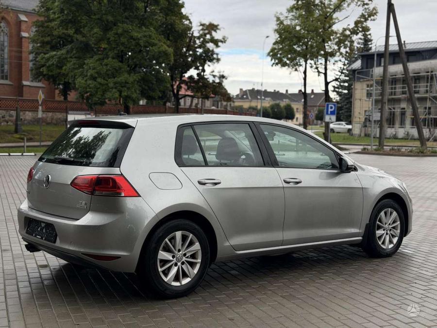 Brown Volkswagen Golf 2013 in Rokiskis, with an engine capacity of 1.40 L and mileage of 260 thousand km for 4650 €, photo 12 on AUTOMOTO.COM.LV