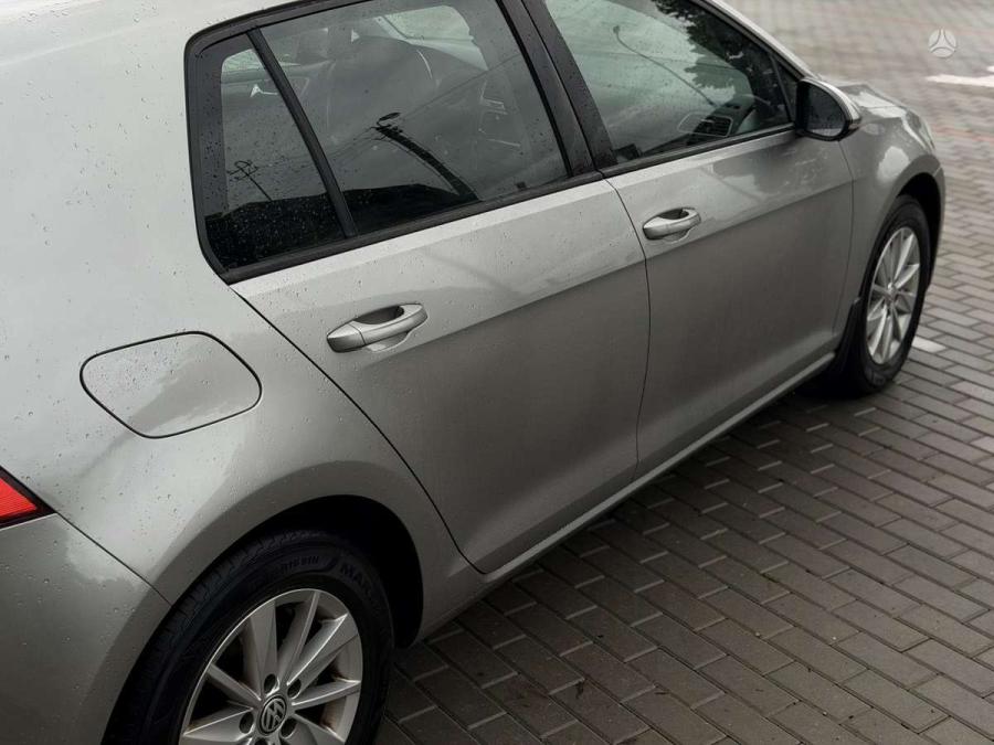 Brown Volkswagen Golf 2013 in Rokiskis, with an engine capacity of 1.40 L and mileage of 260 thousand km for 4650 €, photo 18 on AUTOMOTO.COM.LV