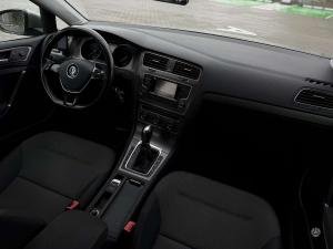 Brown Volkswagen Golf 2013 in Rokiskis, with an engine capacity of 1.40 L and mileage of 260 thousand km for 4650 €, photo 23 on AUTOMOTO.COM.LV