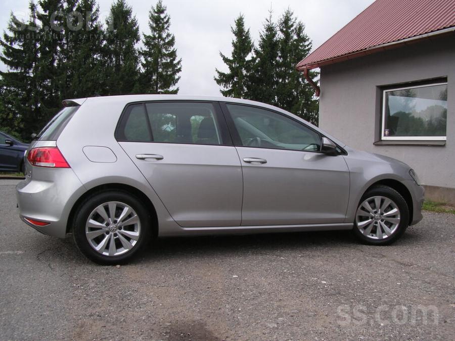 Brown Volkswagen Golf 2015 in Riga, with an engine capacity of 1.60 L and mileage of 0 thousand km for 8650 €, photo 4 on AUTOMOTO.COM.LV