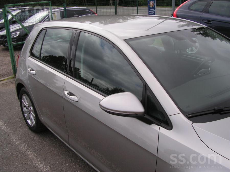 Brown Volkswagen Golf 2015 in Riga, with an engine capacity of 1.60 L and mileage of 0 thousand km for 8650 €, photo 12 on AUTOMOTO.COM.LV