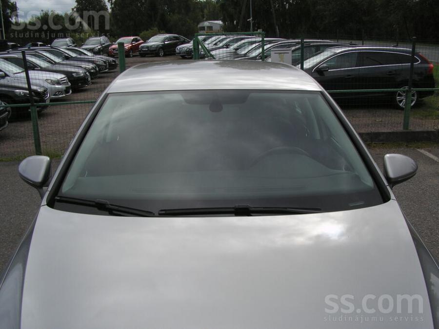 Brown Volkswagen Golf 2015 in Riga, with an engine capacity of 1.60 L and mileage of 0 thousand km for 8650 €, photo 13 on AUTOMOTO.COM.LV
